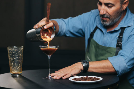 Cómo hacer espresso martini en casa - Scoolinary