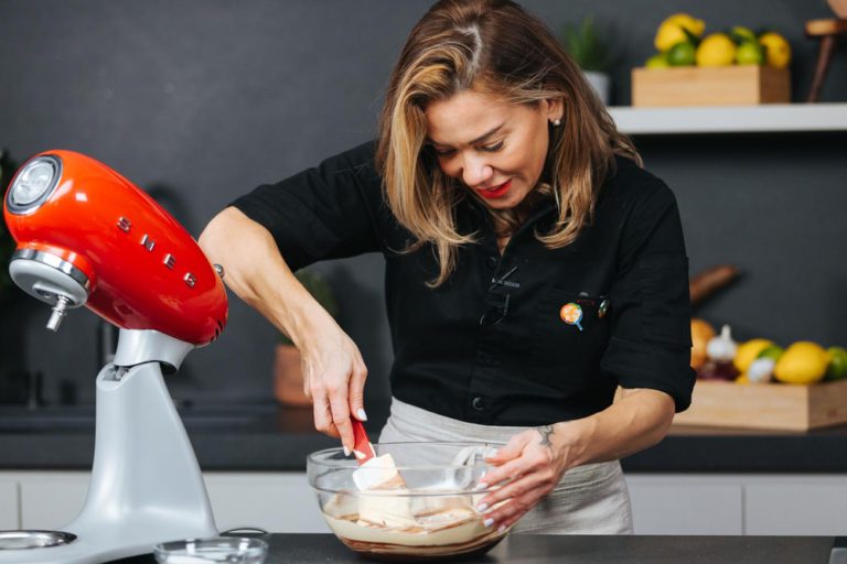 Conoce a Grace Ramirez: la chef latina solidaria - Scoolinary Blog