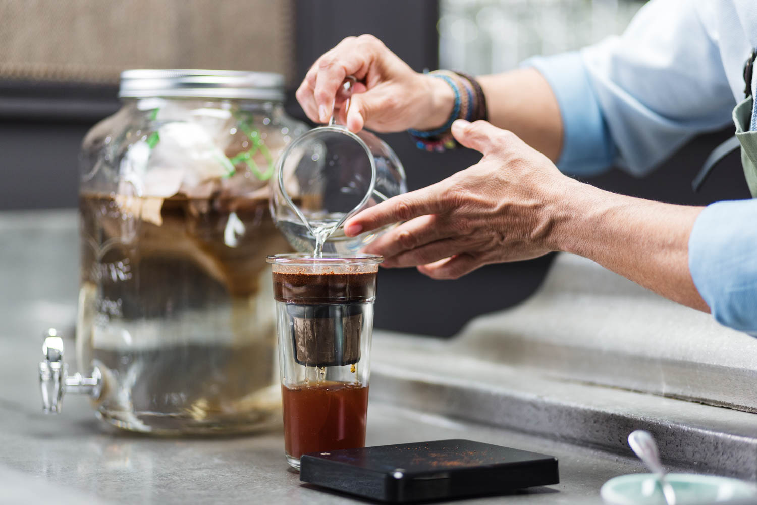 Qué es el método cold brew y qué aporta al café - Scoolinary