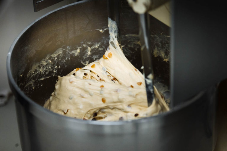 Receta de panettone de frutas - Scoolinary