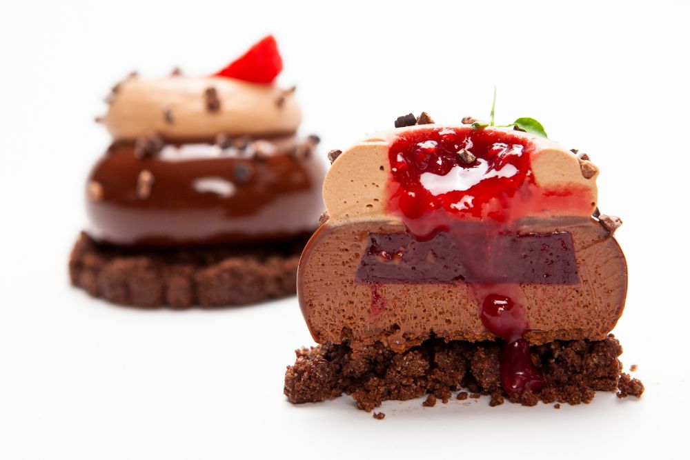 Learn to Create Individual Desserts with Advanced Techniques