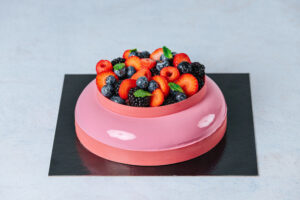 Coconut and strawberry Entremet - Scoolinary Recipes